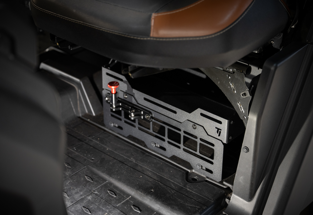 ADJUSTABLE CENTER CONSOLE SYSTEM | CAN-AM DEFENDER | Trail Icon